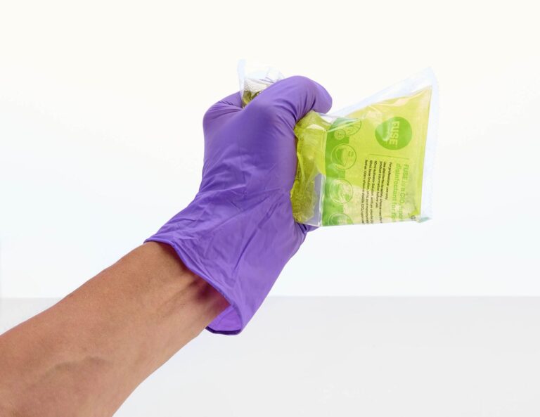 2-in-1 Cleaning and Sporicidal Disinfection for Floors with FUSE